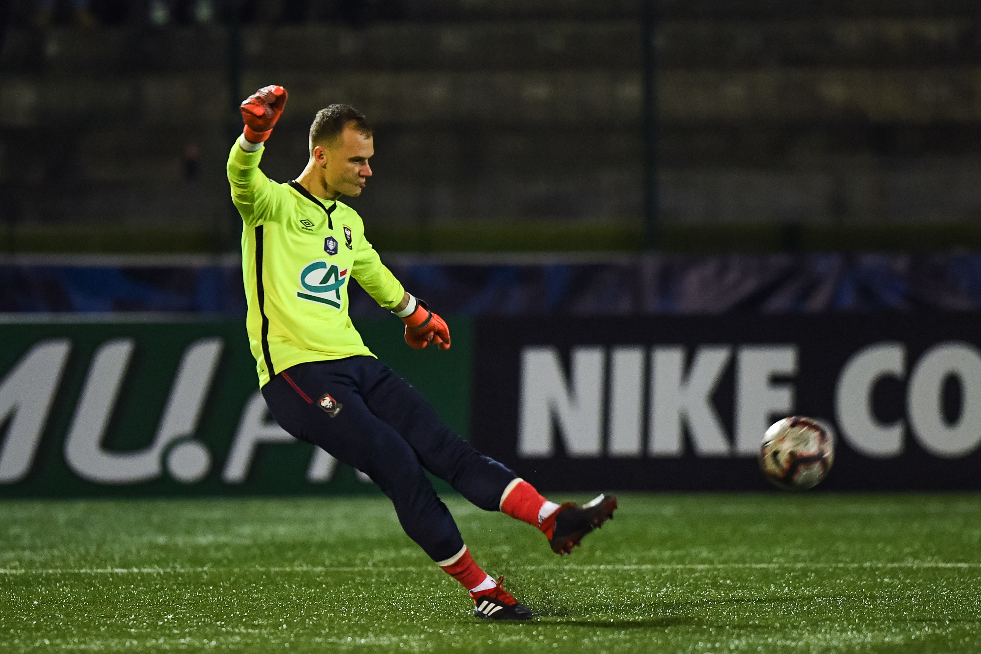 ES Viry-Châtillon / SM Caen en multiplex sur Eurosport 2 | infos match ...