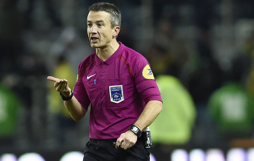 Jérôme Miguelgorry arbitre de SM Caen / Paris SG | infos match - billet ...